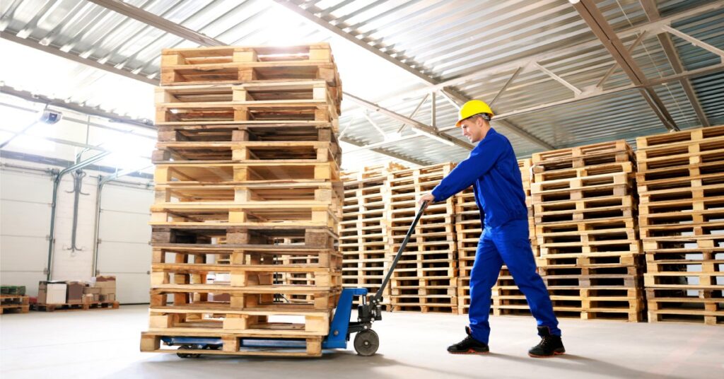 Best Practices for Efficiently Loading and Unloading Pallets